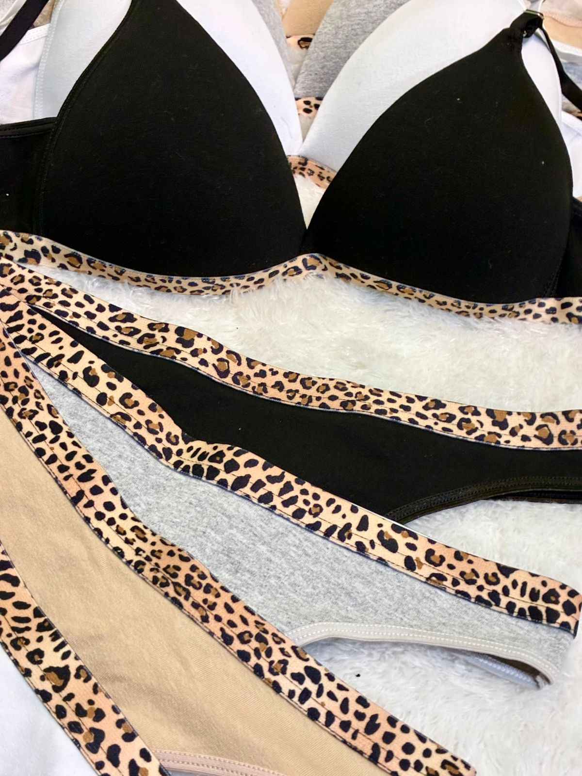 Art.660 conjunto triangulo elástico print de algodón con less | Genesismza