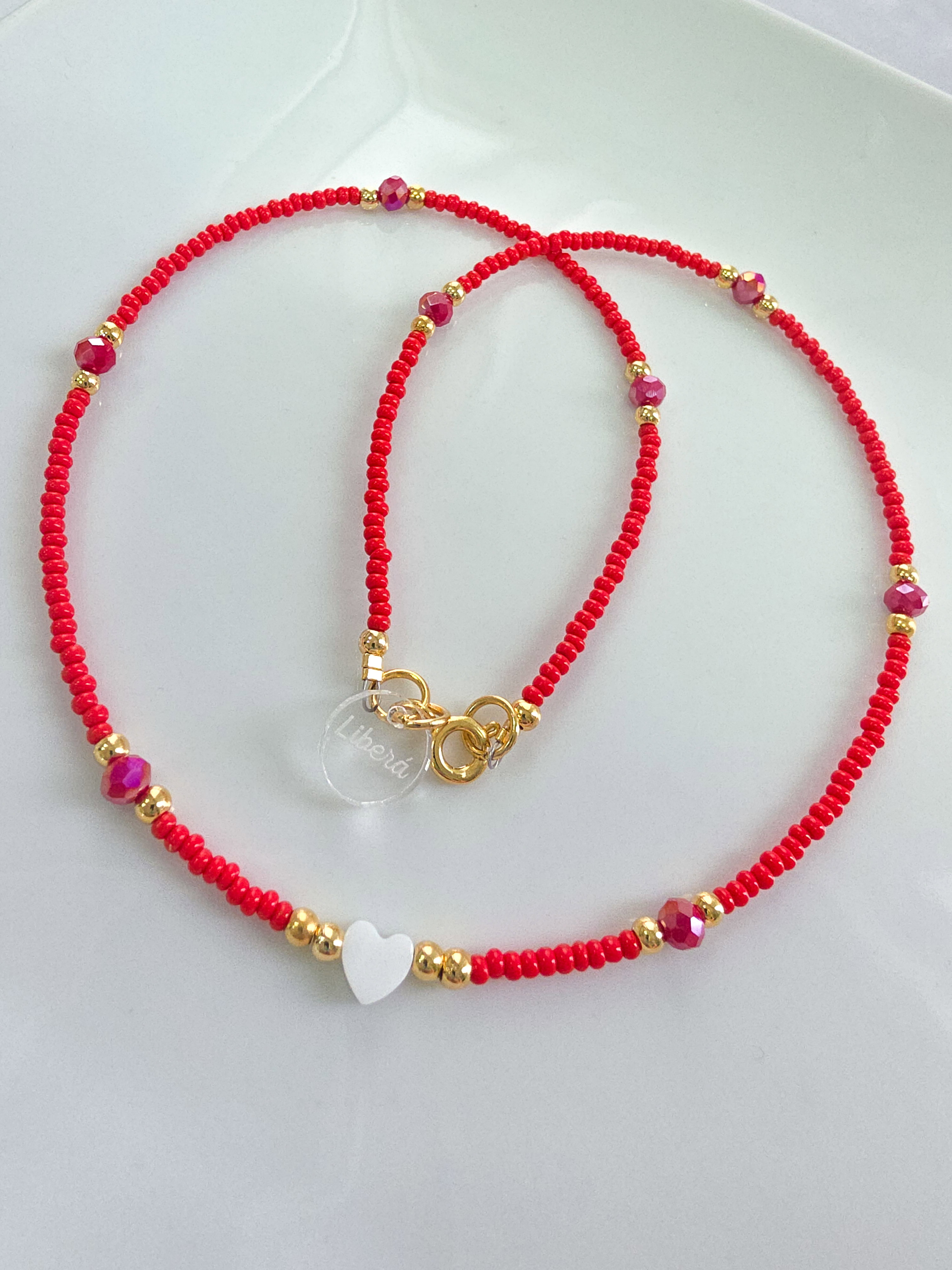 COLLAR - ORO LAMINADO - FINITO CORAZÓN NÁCAR ROJO | Liberá Joyas