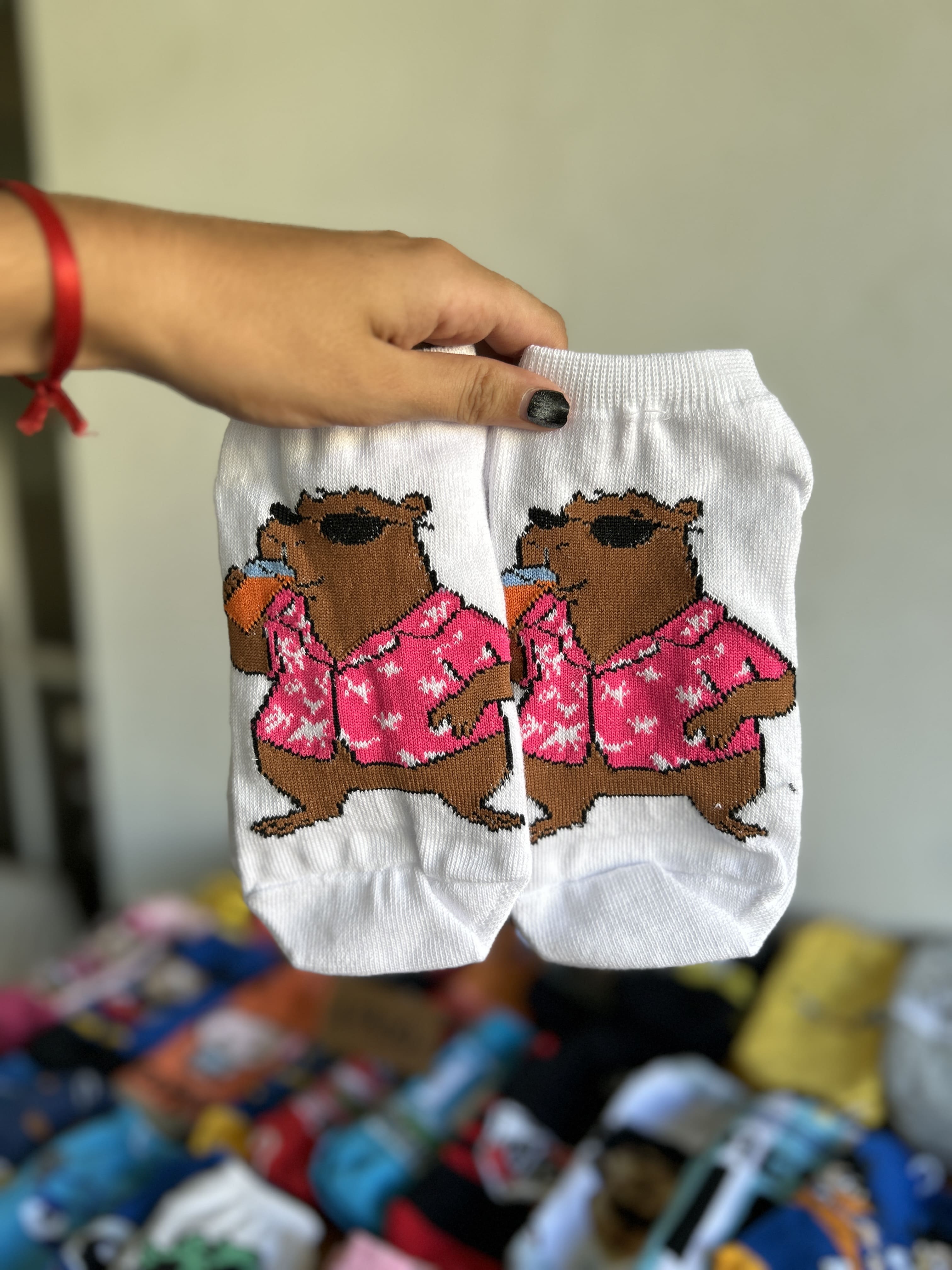 Soquete | Capibara - Carpincho playero | VIKA STORE