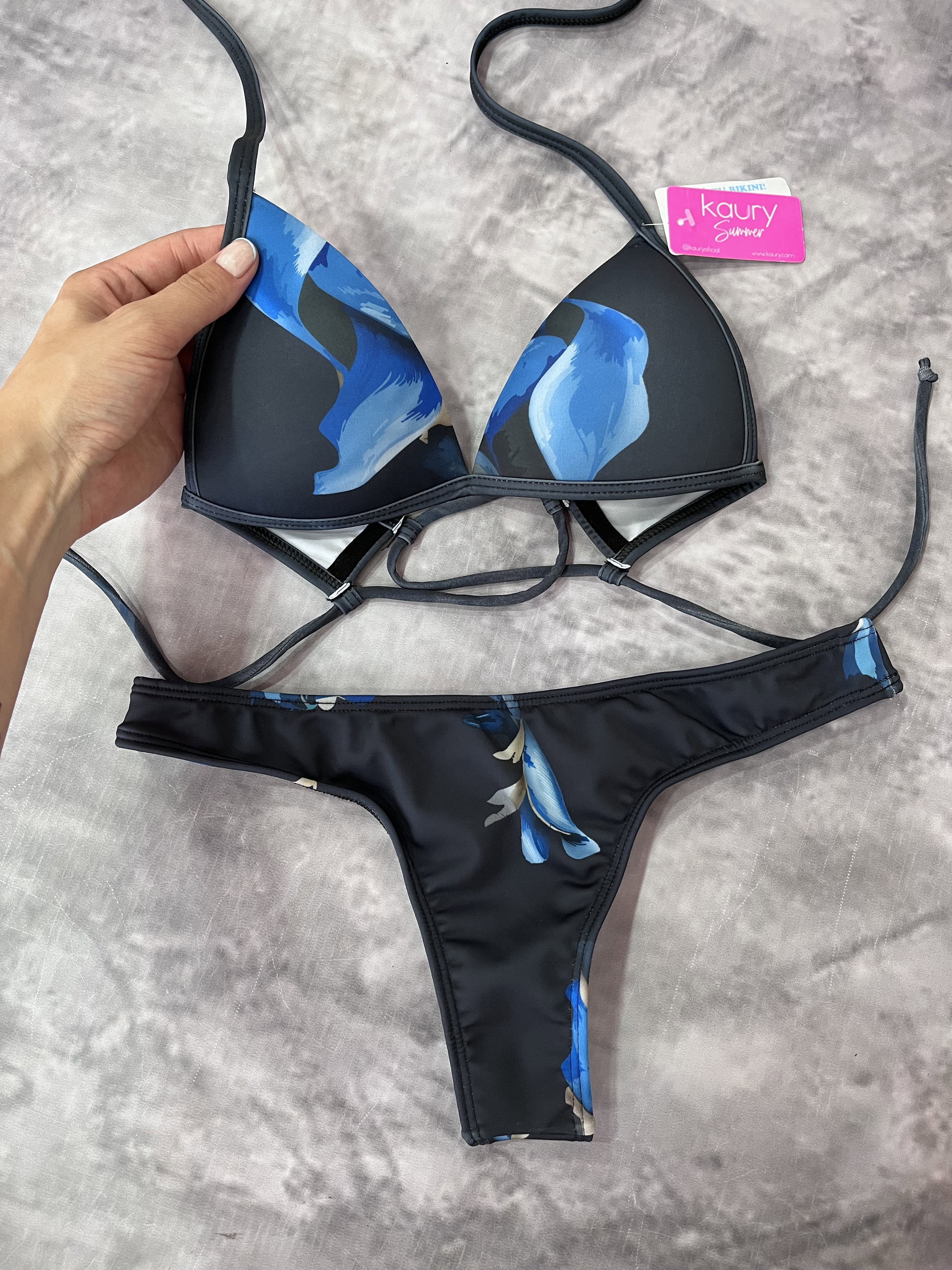 Bikini KAURY ,corpiño con taza y less | Laperla_lengerieoficial