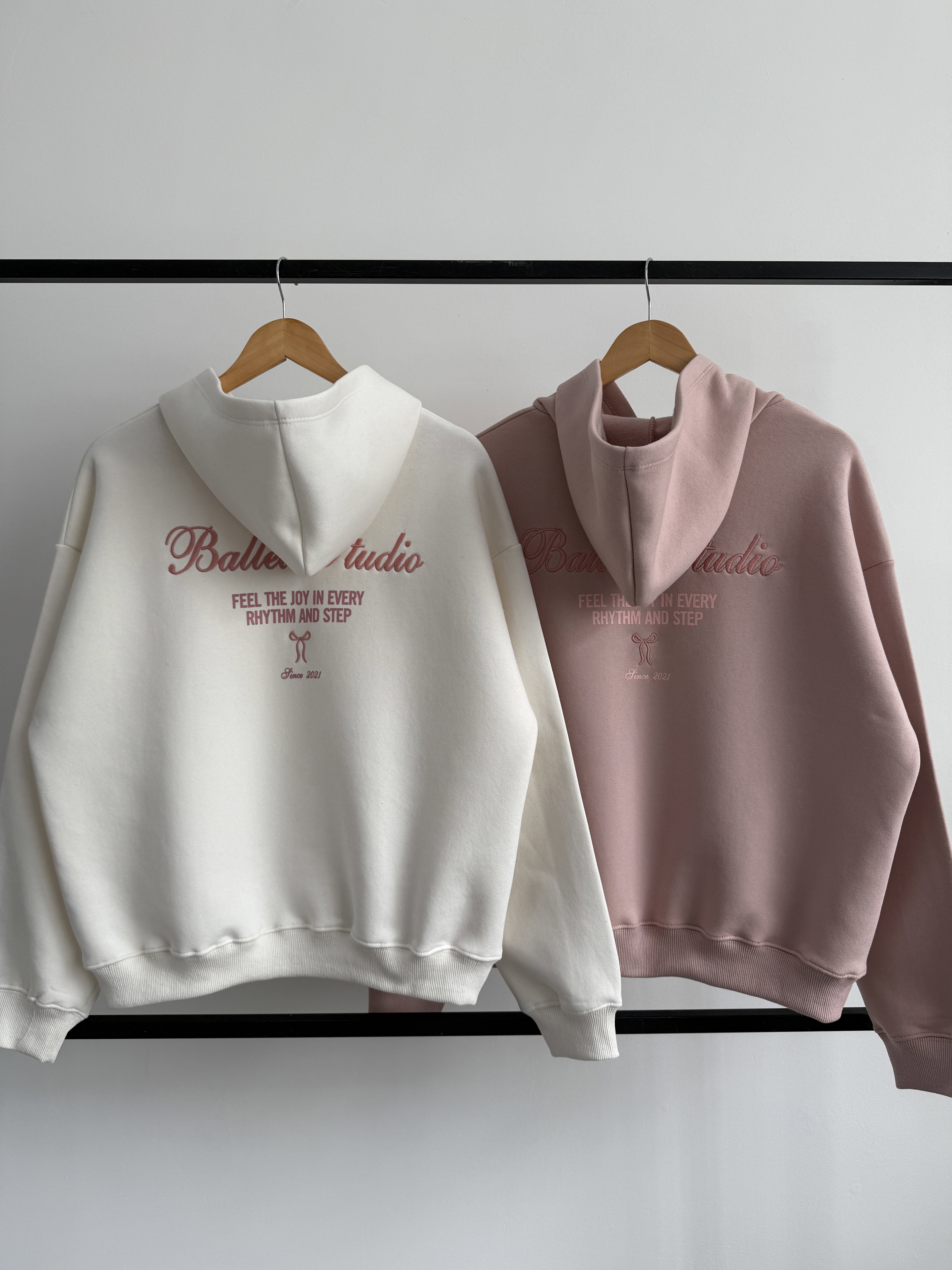 BUZO FRISADO "BALLET STUDIO🎀" | NNNONE