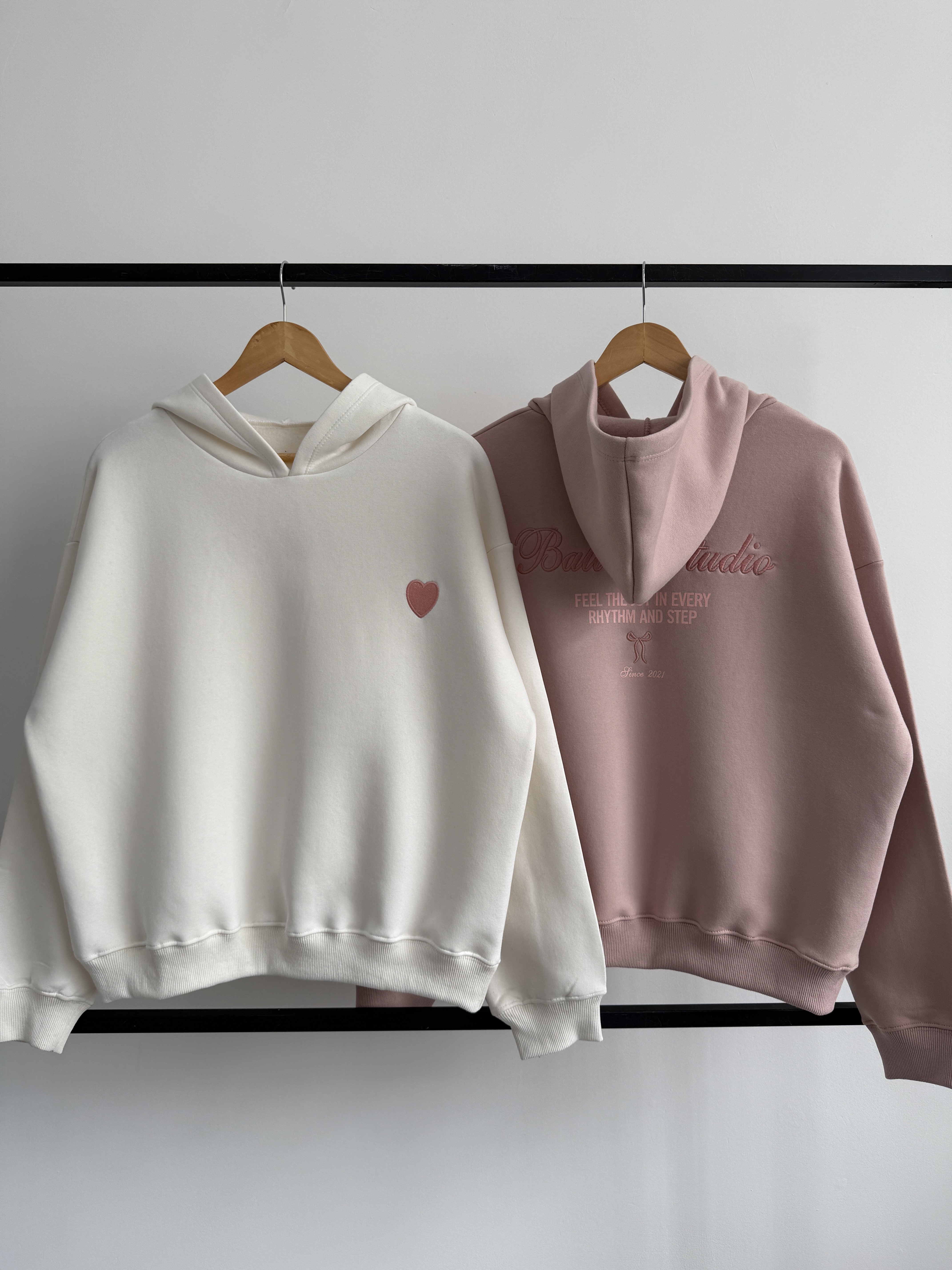 BUZO FRISADO "BALLET STUDIO🎀" | NNNONE